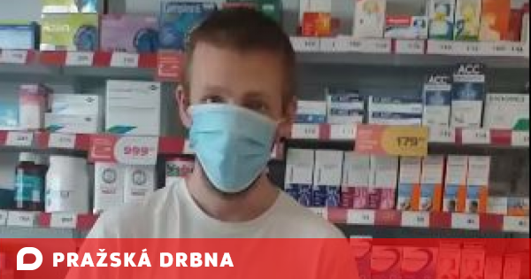 VIDEO: Žena bez roušky se dožadovala léků. Lékárník jí je odmítl vydat