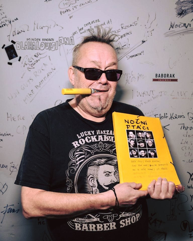 Zemřel zpěvák kapely Sto zvířat Jan Kalina, bylo mu 58 let