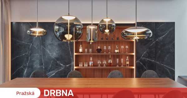 Firma Pelzer interiéry slaví 30 let