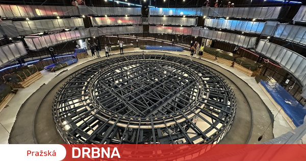 Budova divadla Spirála se víc než po dvaceti letech dočkala opravy. První představení tam lidé ...