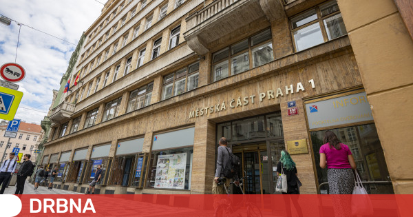 Praha 1 chce zvýšit místní poplatek z pobytu pro turisty, bude jednat s ...
