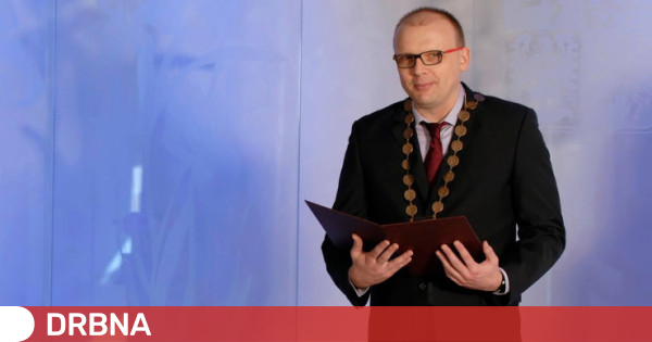 Pirát Kočí kvůli kauze skončil na pražském magistrátu a pozastavil členství