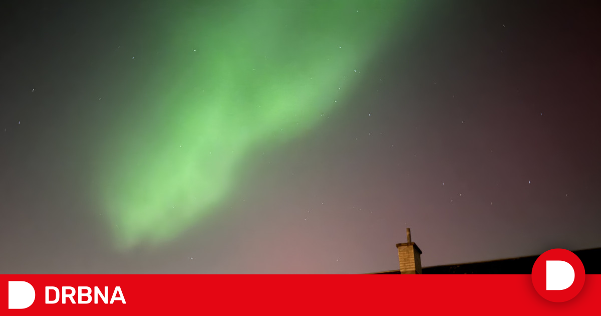 FOTO: Polární záře vybarvila nebe nad Prahou
