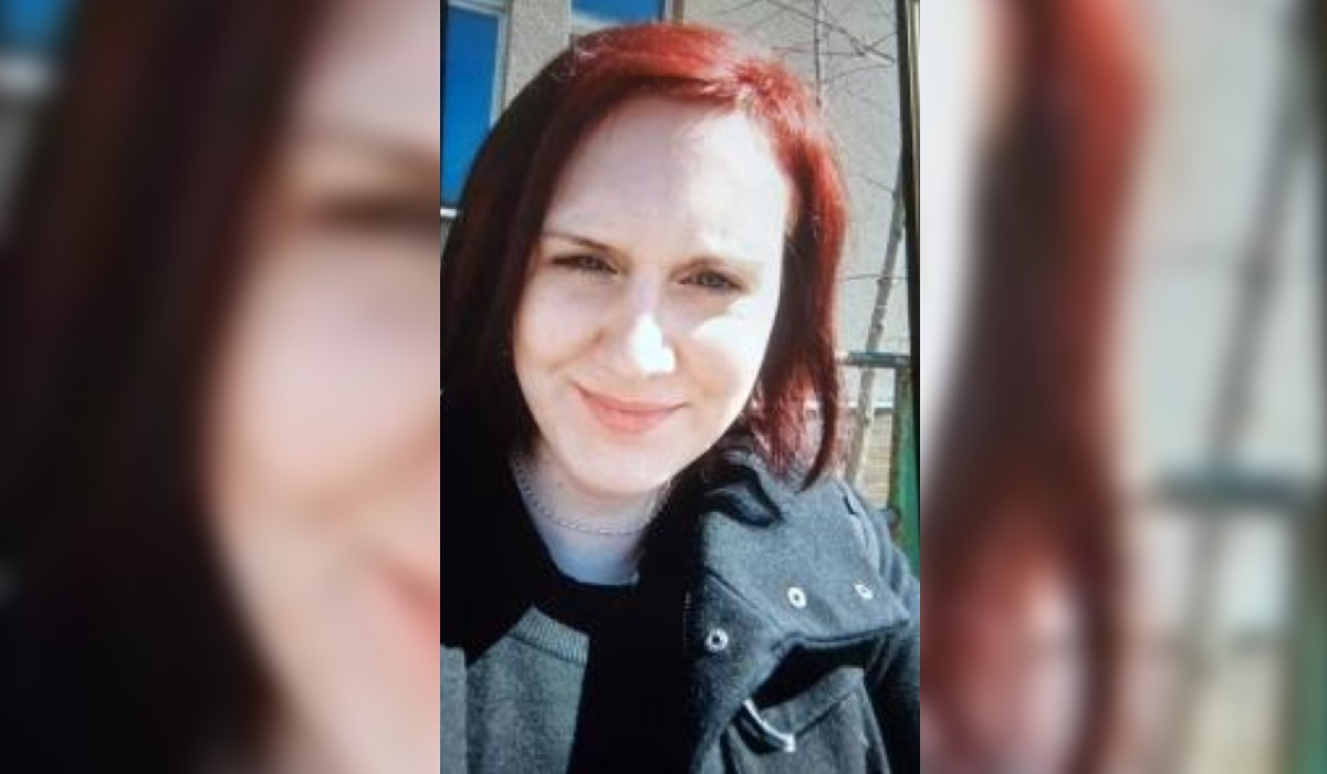 Policisté pátrají po ženě s červenými vlasy. Má duševní potíže a mohla ...