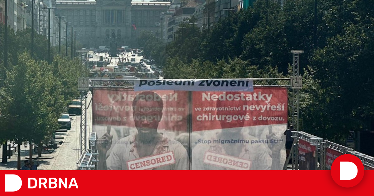 Okamurova SPD dostala za nenávistné předvolební plakáty pokutu tři miliony