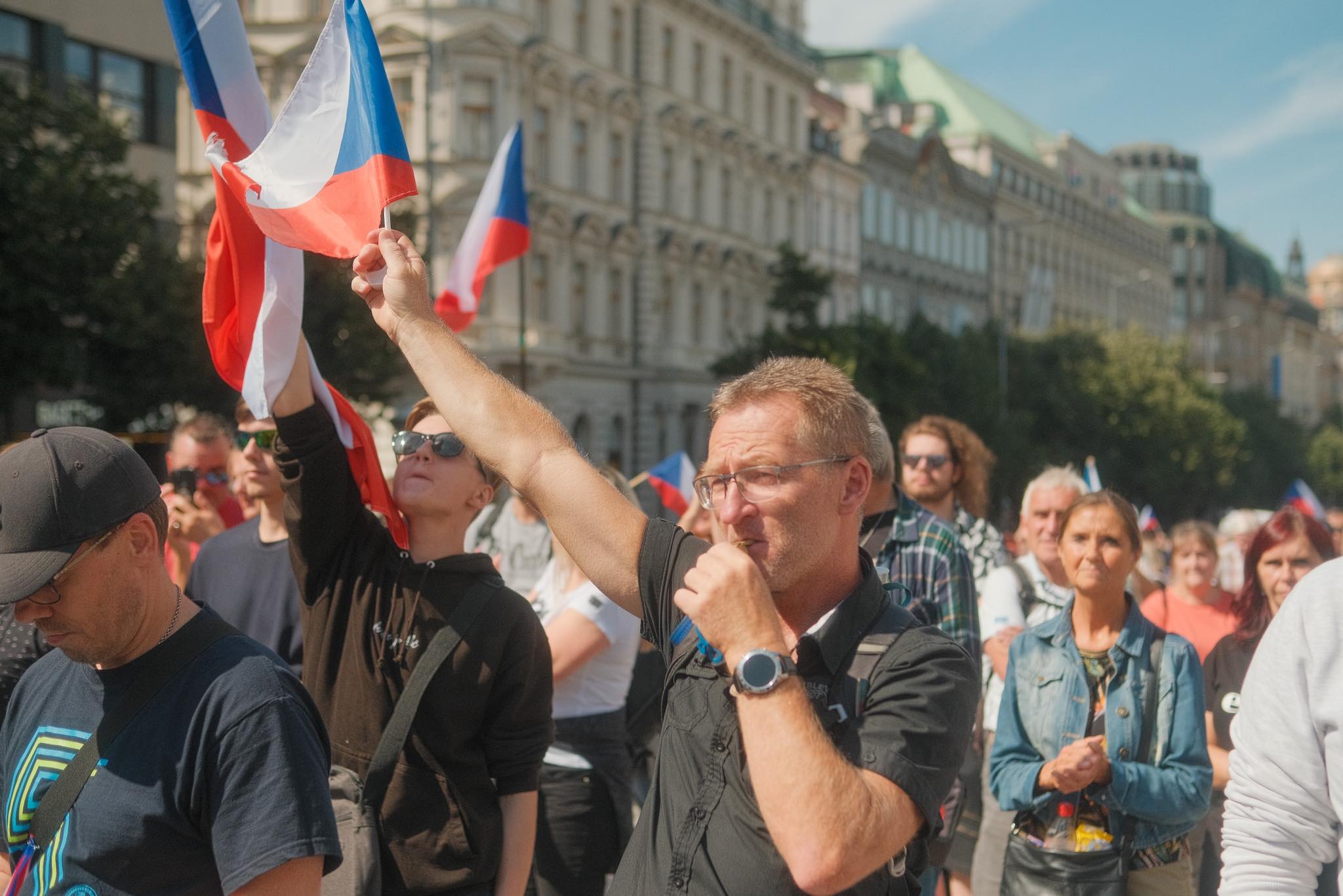 FOTOGALERIE: Na demonstraci proti vládě přišlo na 70 tisíc lidí ...